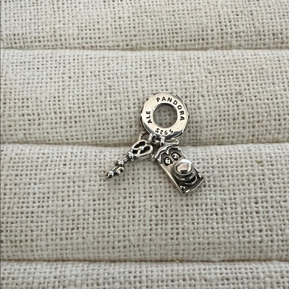 Pandora | Jewelry | Pandora Disney Alice In Wonderland Key Door Knob ...